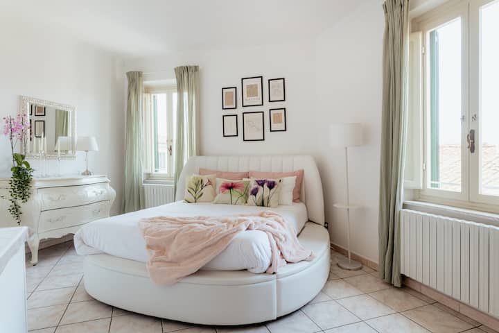San Leonardo Apartment, In Lucca's City Center - Lucca