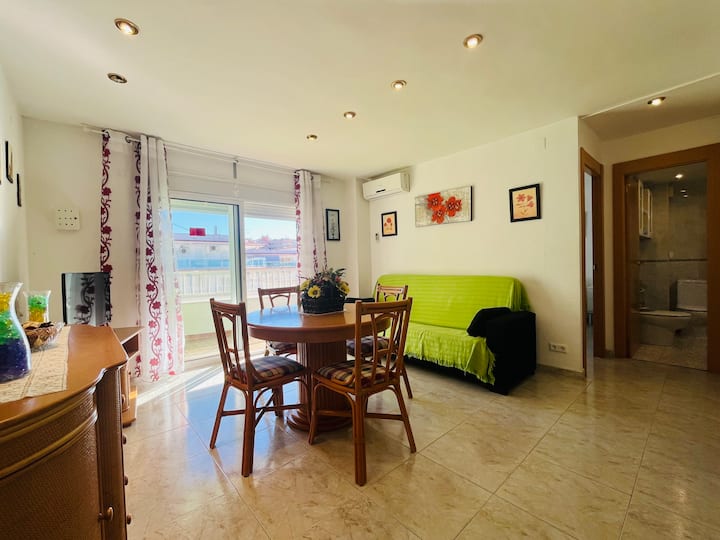 R|z Luminoso Apt. Familiar Con Parking + Piscina - Reus