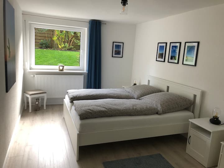 Apartment, 80 Qm Mit Terrasse Und Garten Im Grünen - Kiel