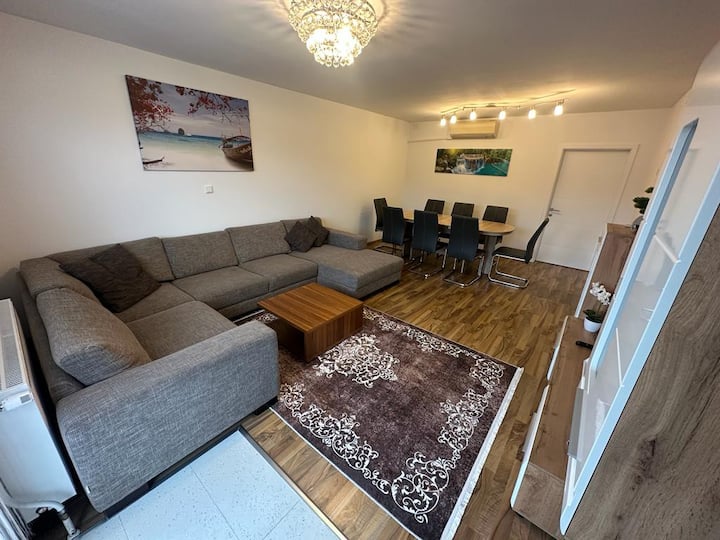 Mehrfamilienwohung Mit 2 Terrassen - Vienna