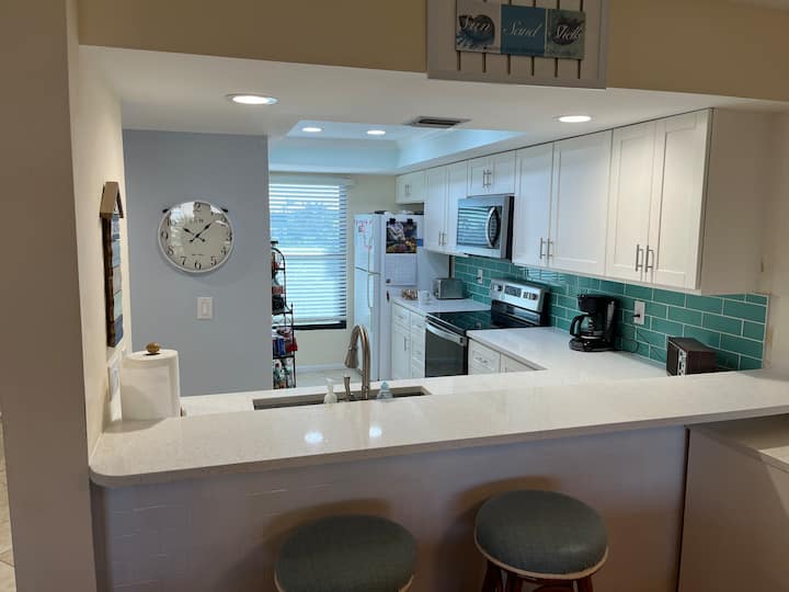 Marco Island South Beach 2br Condo - Marco Island, FL