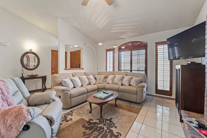 Lily Luxe - El Paso, TX