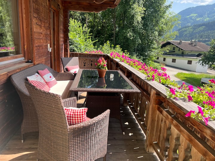 Ferienwohnung *Platzhirsch* Panorama Balkon Sauna - Alpbach
