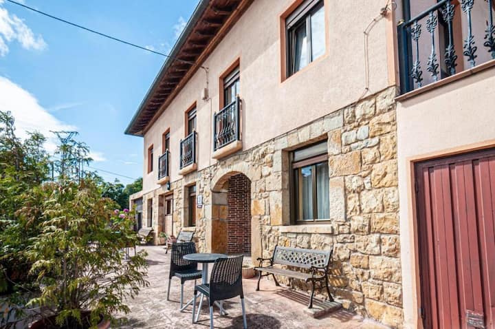 Espectacular Casona Junto A Santillana Del Mar 2 - Torrelavega