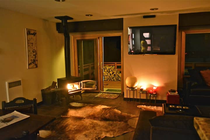 Friends & Family Ski Condo 3 Bedrooms - Mammoth Lakes, CA