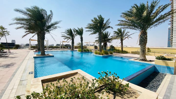 Beautiful Sea View 2br Apartment With Pool Gym - Qatar