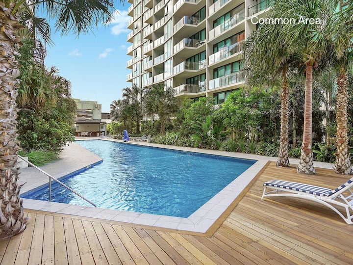 Stylish 2br W Parking. Walk To James St & Gasworks - Balmoral