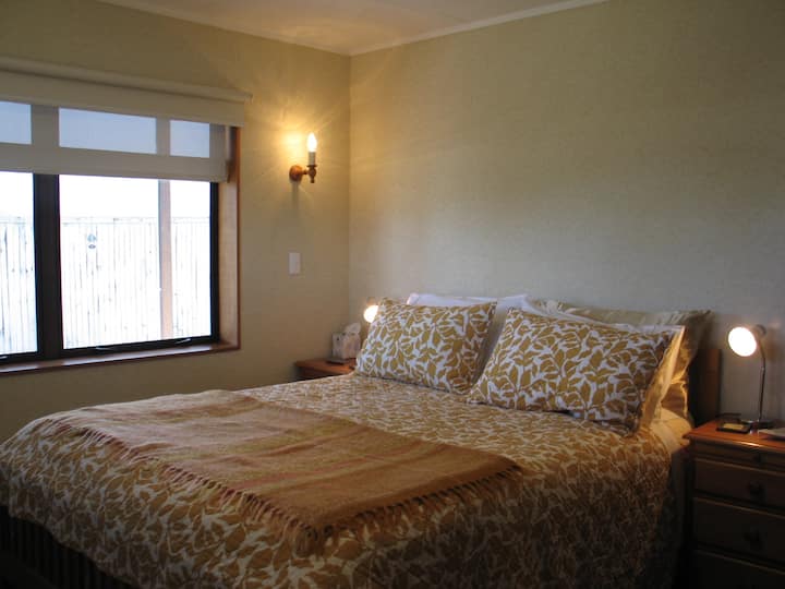 'Kilmoylan'  Westshore Beside The Sea. - Napier