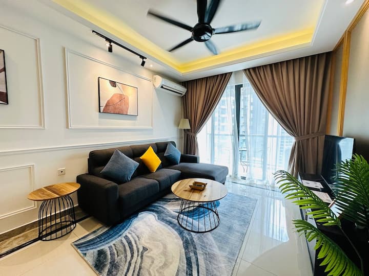 Spacious 2br Unit R&f Princess Cove By Anju - Woodlands