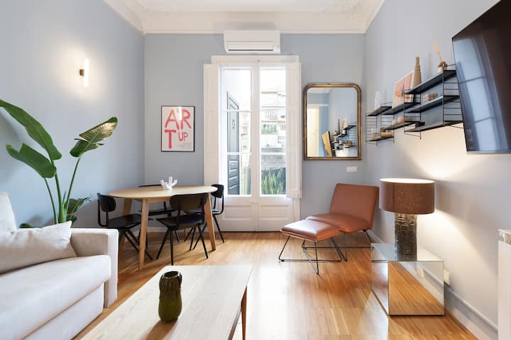 Olala Señor Urgell Apartment | City Center - Barcelona