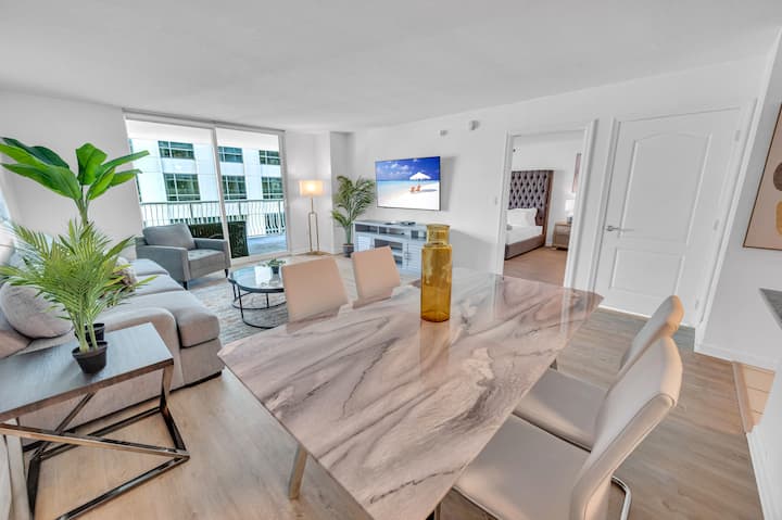 Stunning 1 Bdr 1 Bth • Brickell • Bay & City Views - Miami, FL