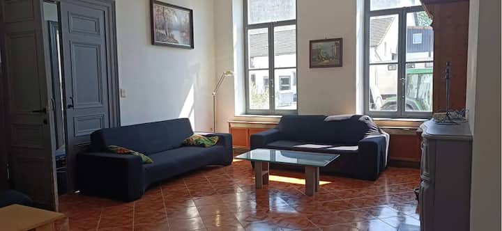 Belle Maison De Maître Située Dans Une Ferme - Bélgica