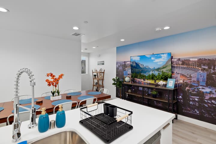 Downtown La Close To Usc 5b4b Manor - Inglewood, CA