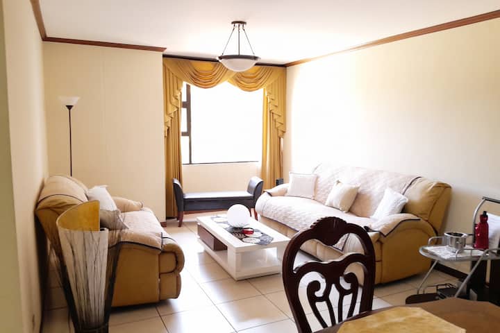 Comfortable Apartment With Free Parking - Guatemala