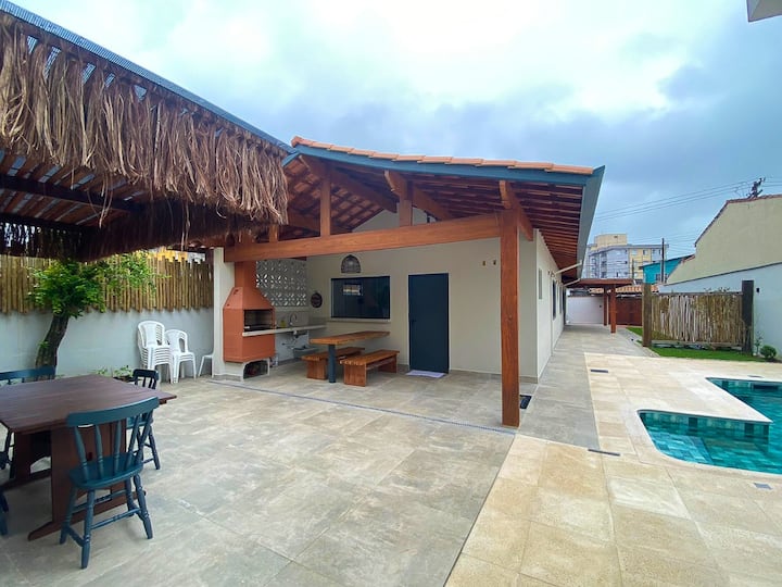Casa Encantadora Com Piscina E Churrasqueira - Ubatuba