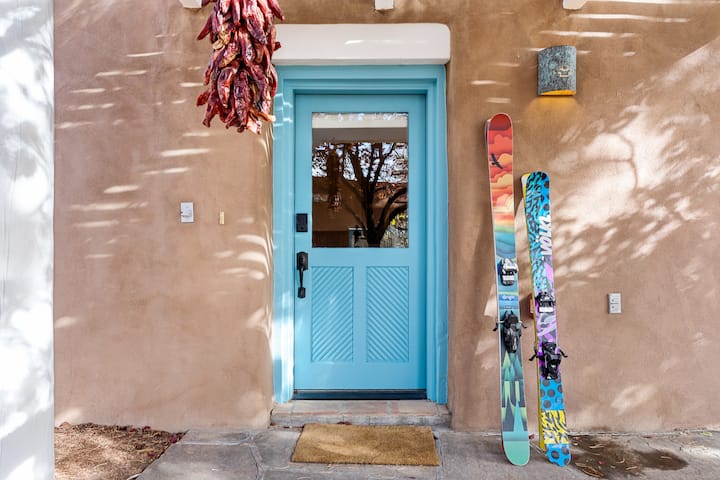 Ski Discounts! Walk To The Plaza, Stunning Views - Santa Fe, NM