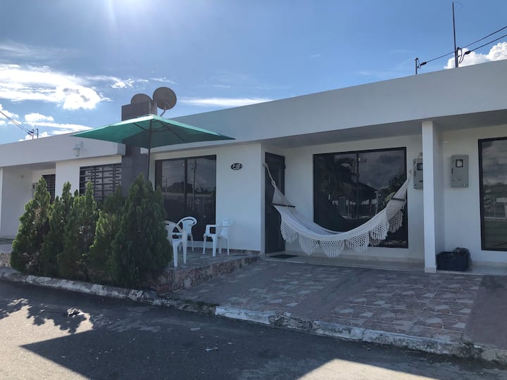 Acogedora Casa De Descanso - Flandes