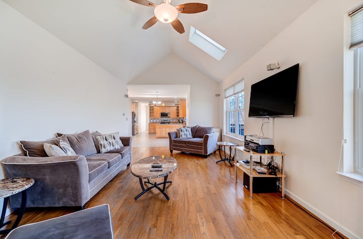 6 Bedroom Nice Big Colonial House - Washingtonville, NY