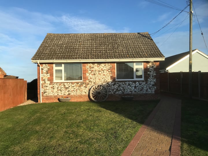 Flint Cottage Next To The Sea - Mundesley