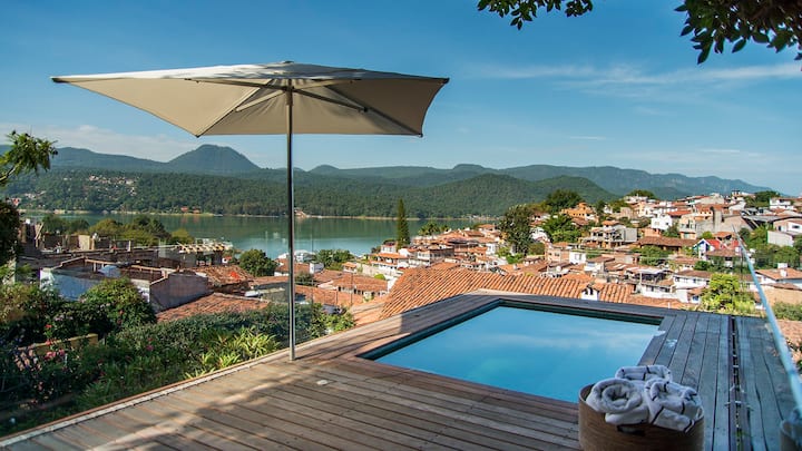 Casa San Sebastian: With Spectacular Lake Views - Valle de Bravo
