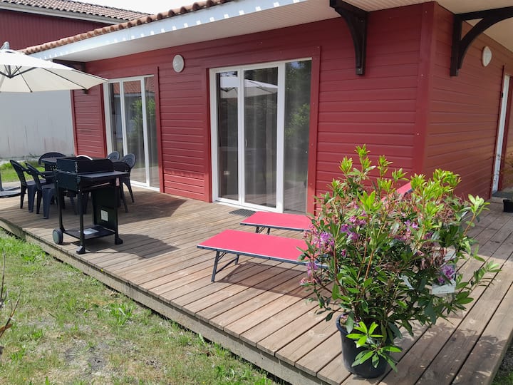 Chalet à 200 Mètres Du Lac - Landes