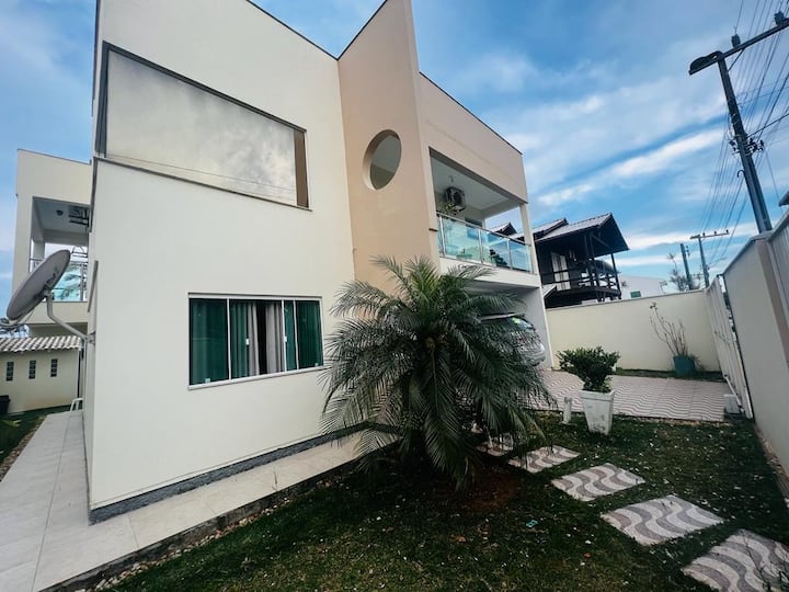 Casa Ampla Na Rua Da Praia - Imbituba