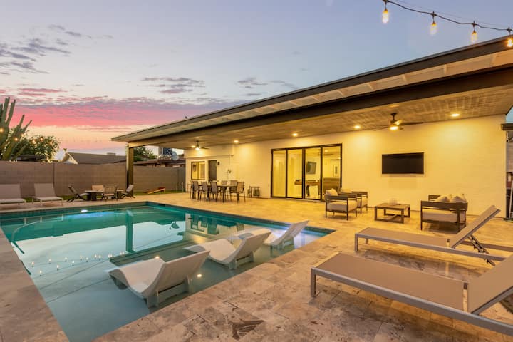 New 5 Bedrooms 4 Bath/old Town Scottsdale - Scottsdale