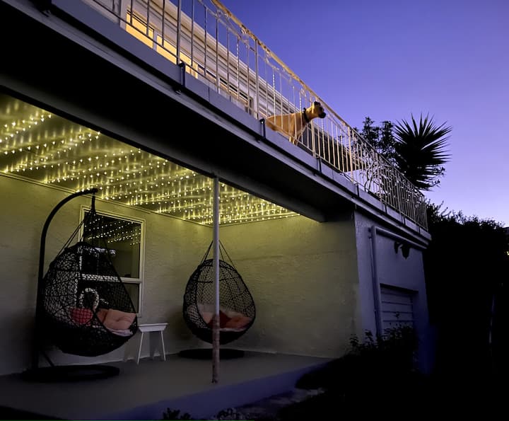 Sunny Studio With Views & Deck - Richmond