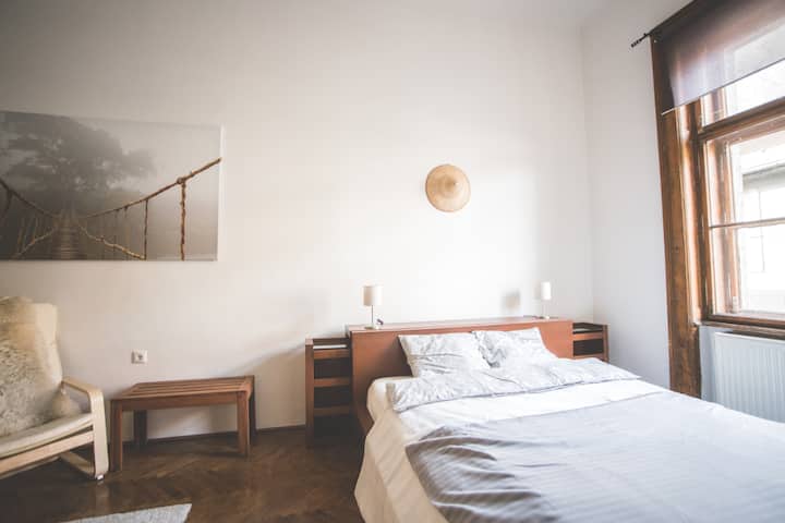 Spacious Luxury Designer Flat - Budapest