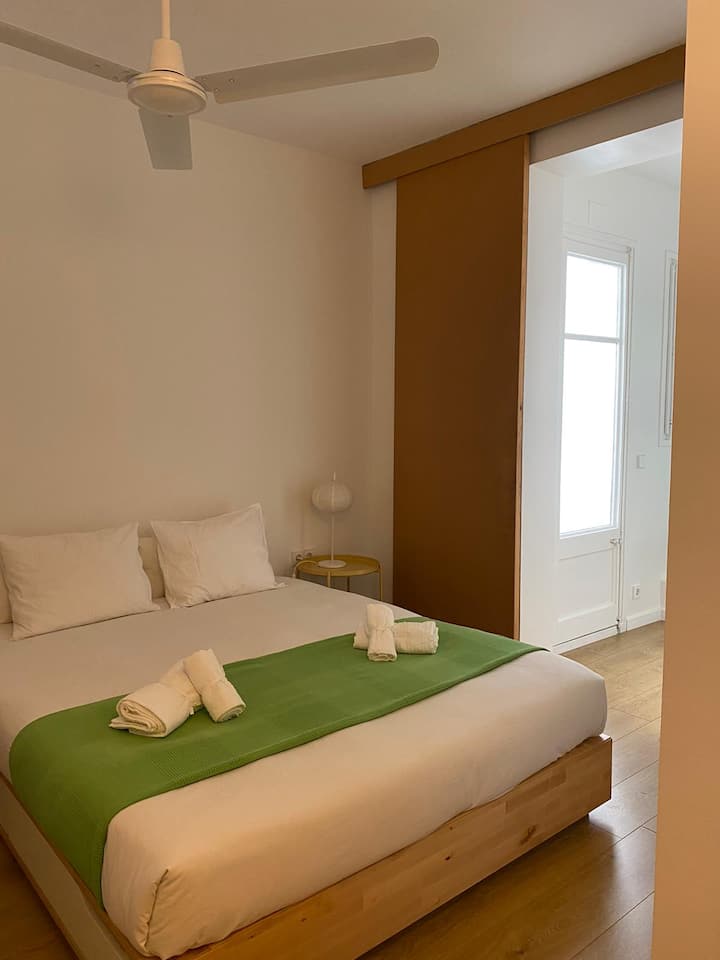 Cozy Penthouse With Terrace Near Sagrada Familia - Barcelona