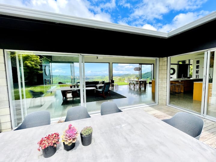 Spacious Home With Expansive Views In Matakana - Matakana
