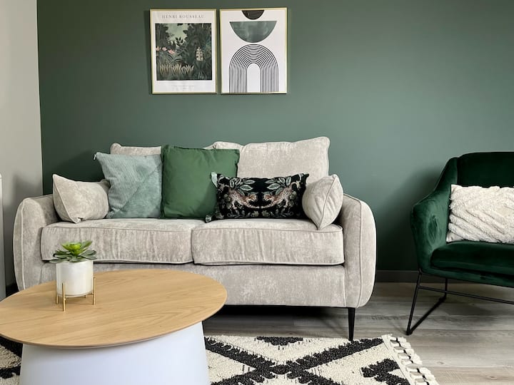 Stylish Quiet Galashiels Apartment:private Parking - Galashiels