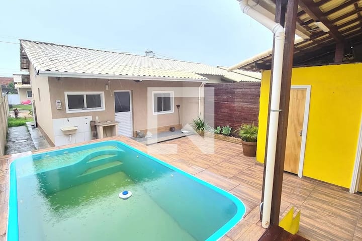 Casa Com Piscina Em Condomínio. - Duque de Caxias