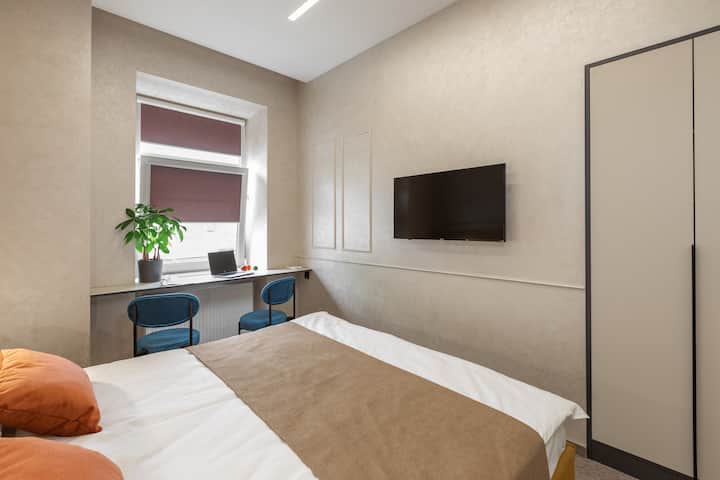 Апартаменти - студія в самому центрі Львова -