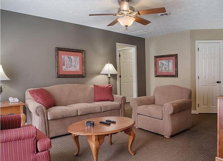 3 Bedroom Near Everything In Wb! - Williamsburg, VA