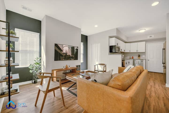 Stylish Mid-century 6br Getaway Near Downtown Atl - Atlanta, GA