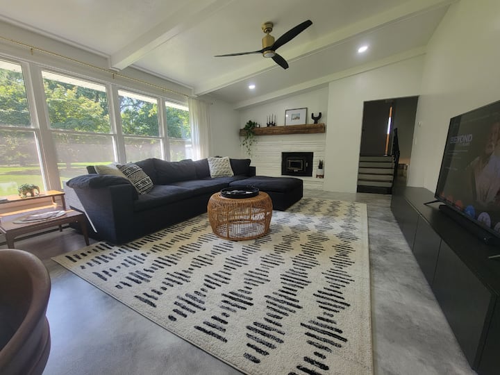 Modern Boho (Monthly Discount) - Mentor, OH