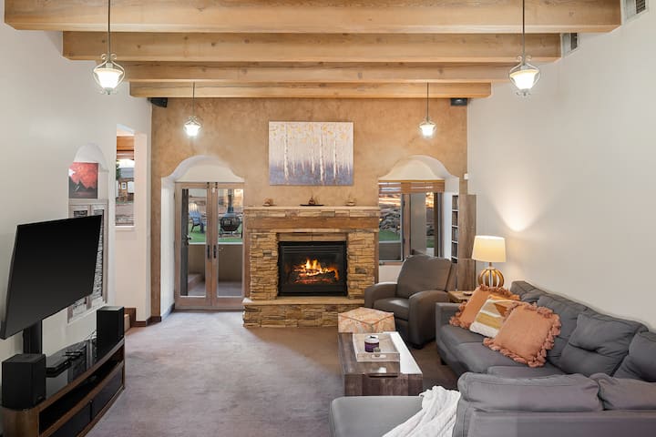 Centrally Located, Fireplaces, Pets Ok, Quiet - Santa Fe
