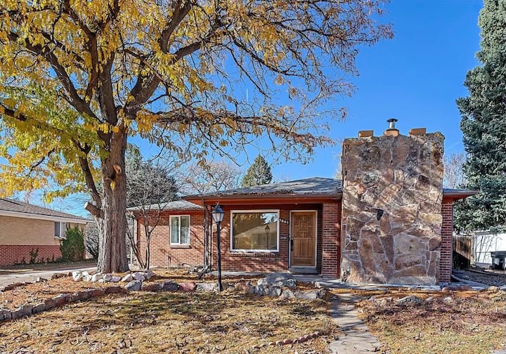 Newly Remodeled Old Town Arvada Gem - Arvada, CO