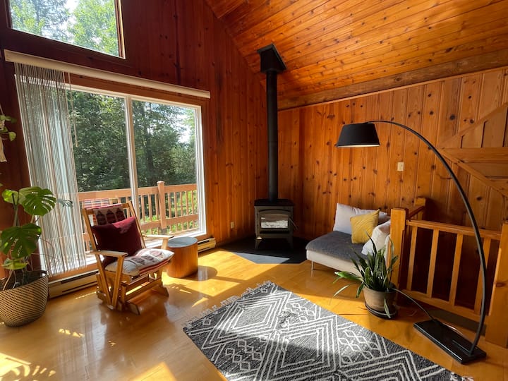 Chalet Proche Montréal - Lac, Spa Jacuzzi & Sauna - Mirabel