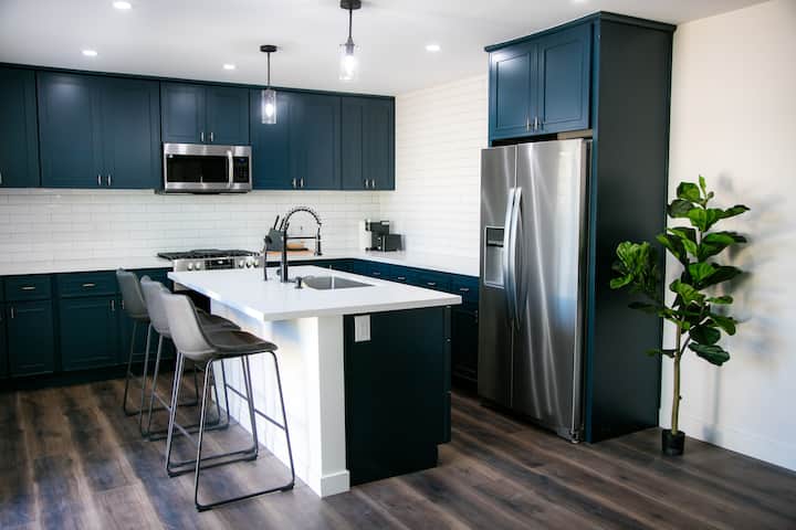 Brand New Amazing 2-bedroom Near The Naval Base! - Oxnard, CA