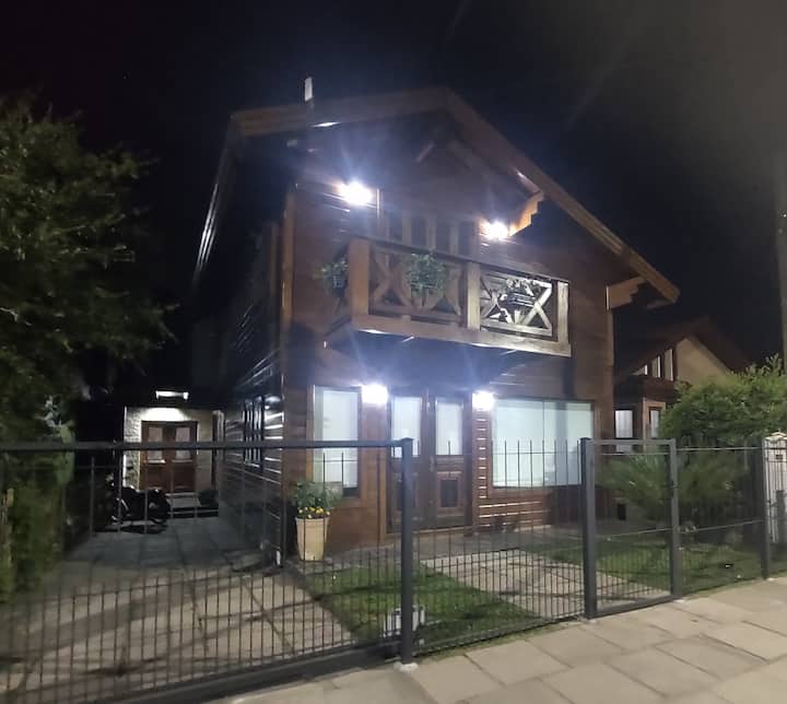 Casa Aconchegante No Centro - Canela