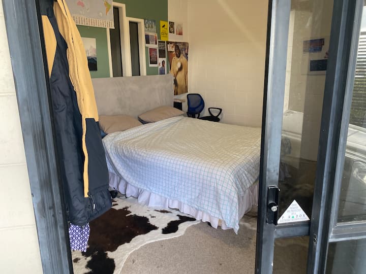 1 Bedroom Homely Feel . - Taranaki
