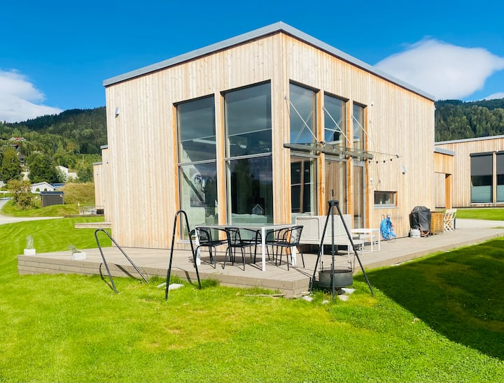 Delicate cabin surrounded by Hallingdal's beautiful mountains - Vacation homes for Rent in Ål ...