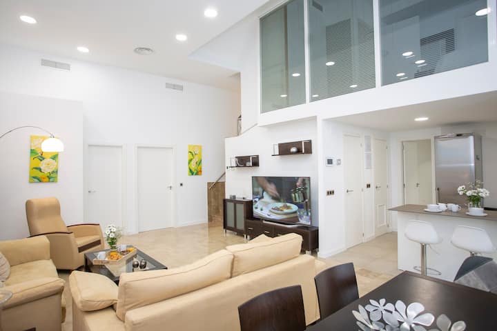 Entire Duplex Home Close To Viveros Park - Valencia