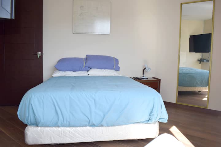 Sunny Room In Best Location - La Paz