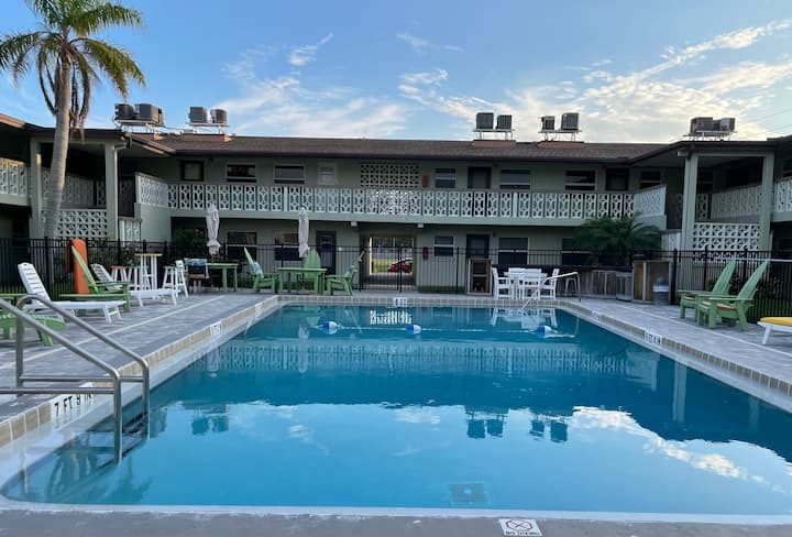 The Hideaway - Pool & 5 Minutes From The Beach - Brevard County, FL