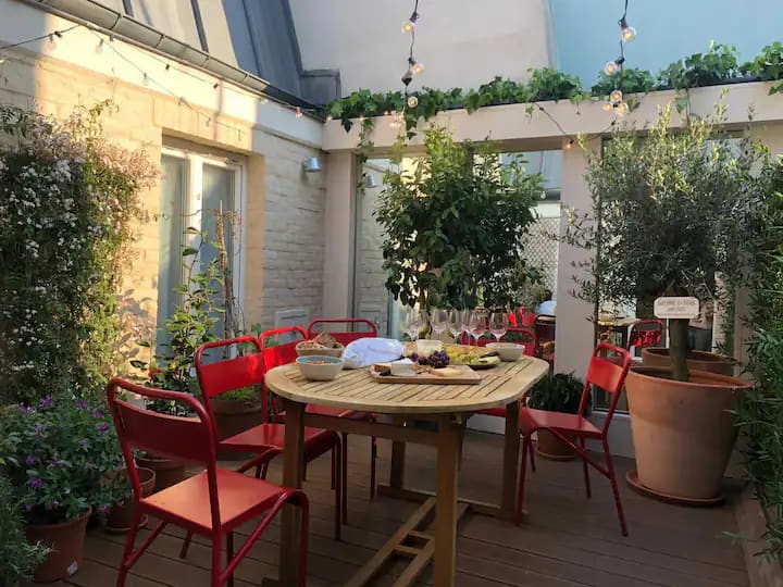 Magnificent 2 Bed Near The Grands Boulevards -