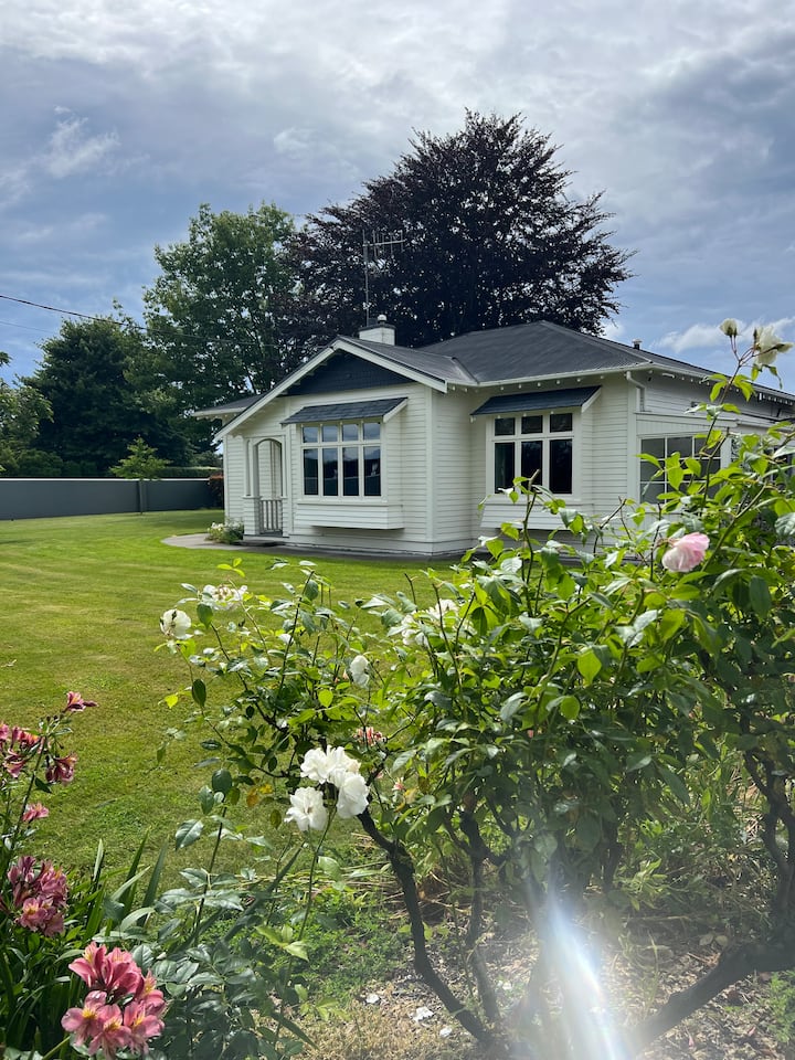 Mornington On St Georges: 4 Bedroom Home. - Havelock North