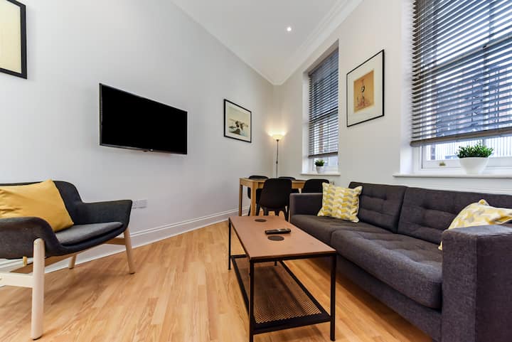 Modern 2 Bedroom Flat For 4 In Greater London - London Metropolitan University